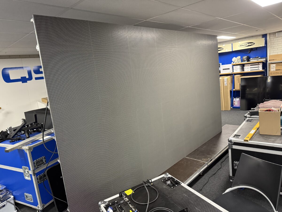 Hoge kwaliteit P3.9 LED scherm - 3,5m × 2m - 158"